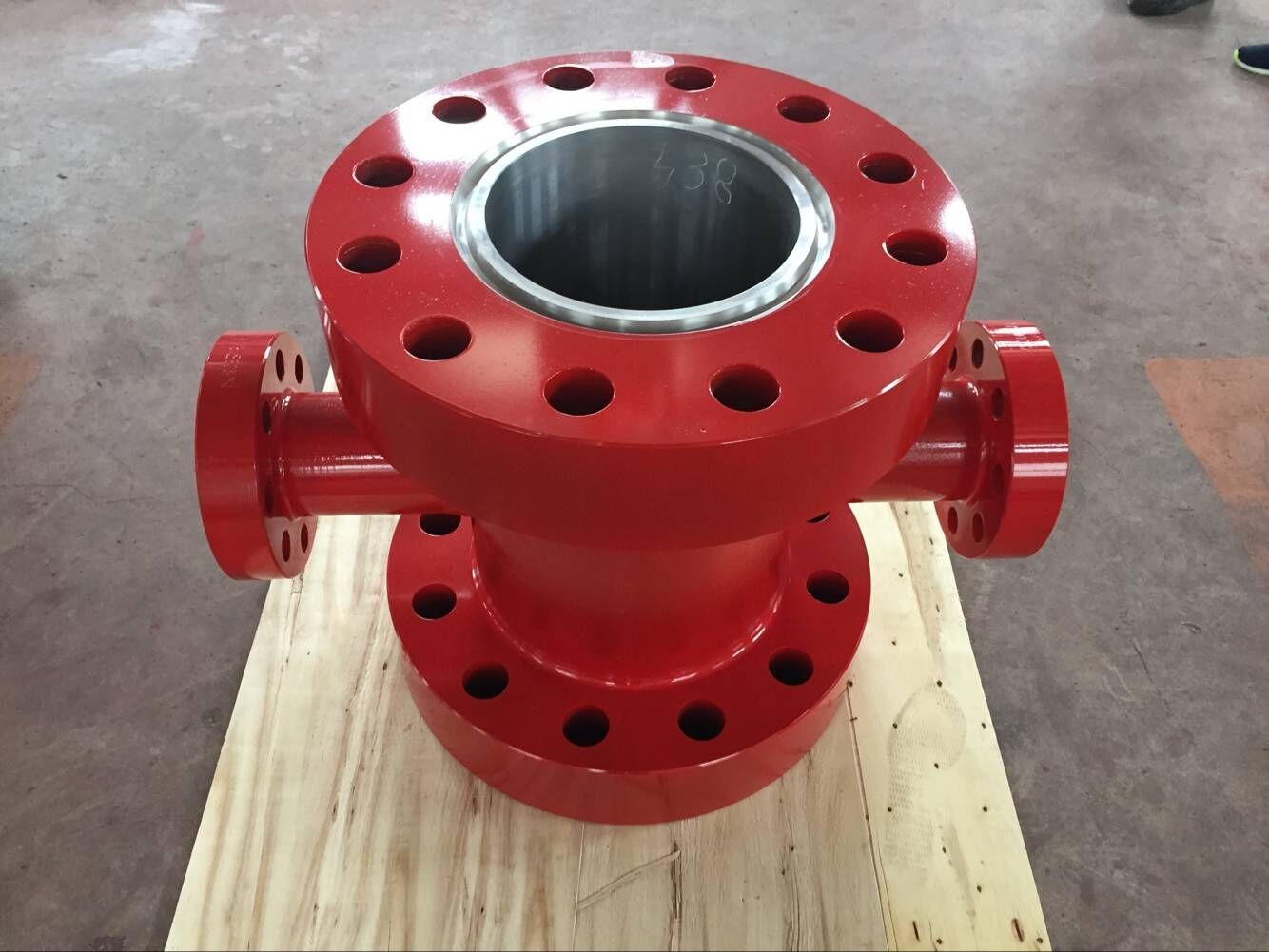 High Pressure Oil Wellhead Parts Drilling Spool 13-5/8"-10000psi X 13-5 ...